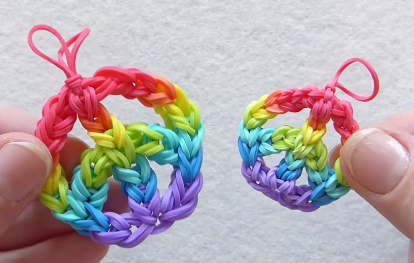 Tutoriel Rainbow Loom® – Logo Peace & Love – Rainbow Loom® – Tendances ...